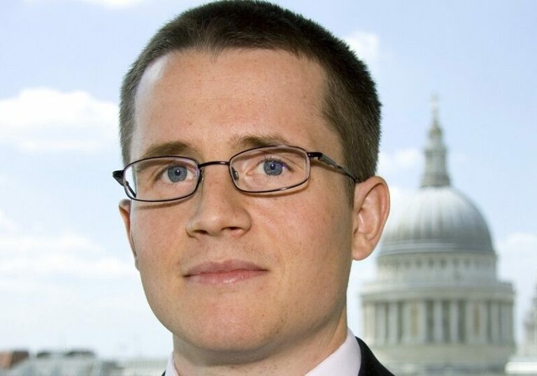 Schroder Income - FundCalibre